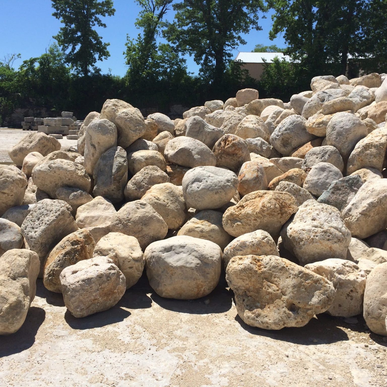 Wisconsin Granite Boulders | Lemke Stone Products